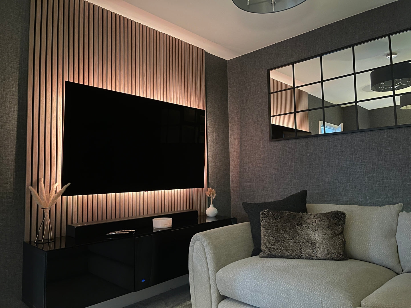 Akoestische panelen TV – AKU Woodpanel NL